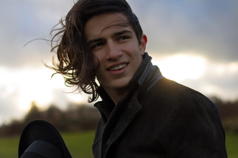 Aramis Knight Joins Cast of 'MS. MARVEL' as Red Dagger - Murphy's ...