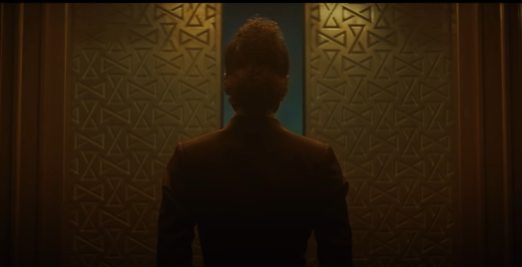 'LOKI': The Time-Keepers, the Hourglass and the Man Behind the Curtain ...